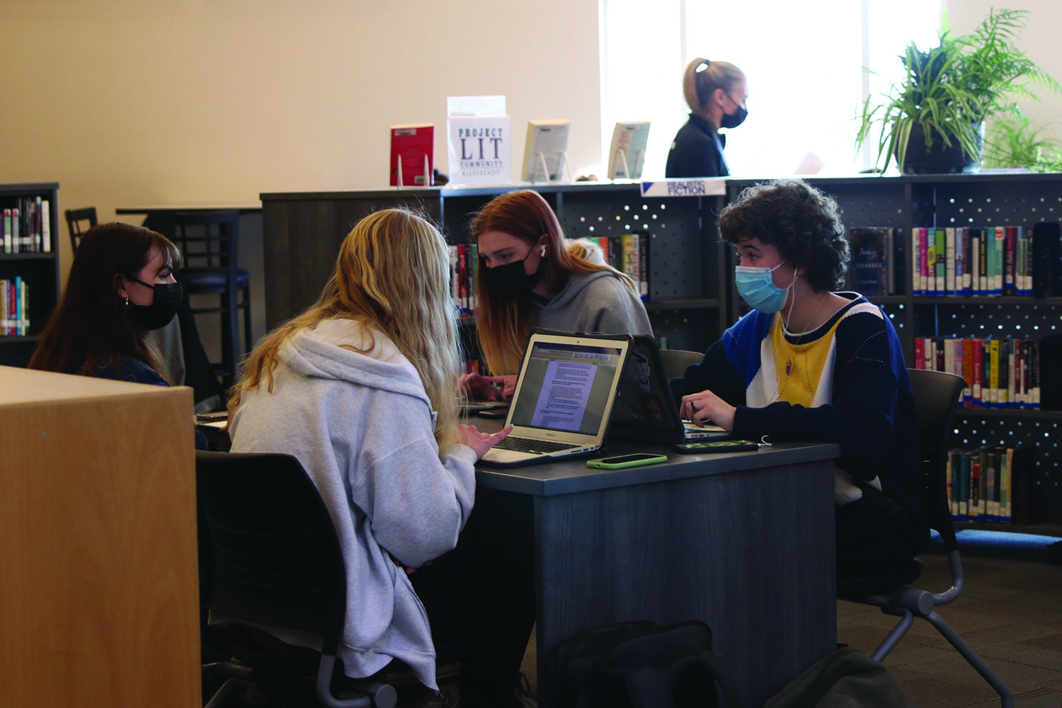 Q&A with library media specialist Ashley Bennet – Mill Valley News